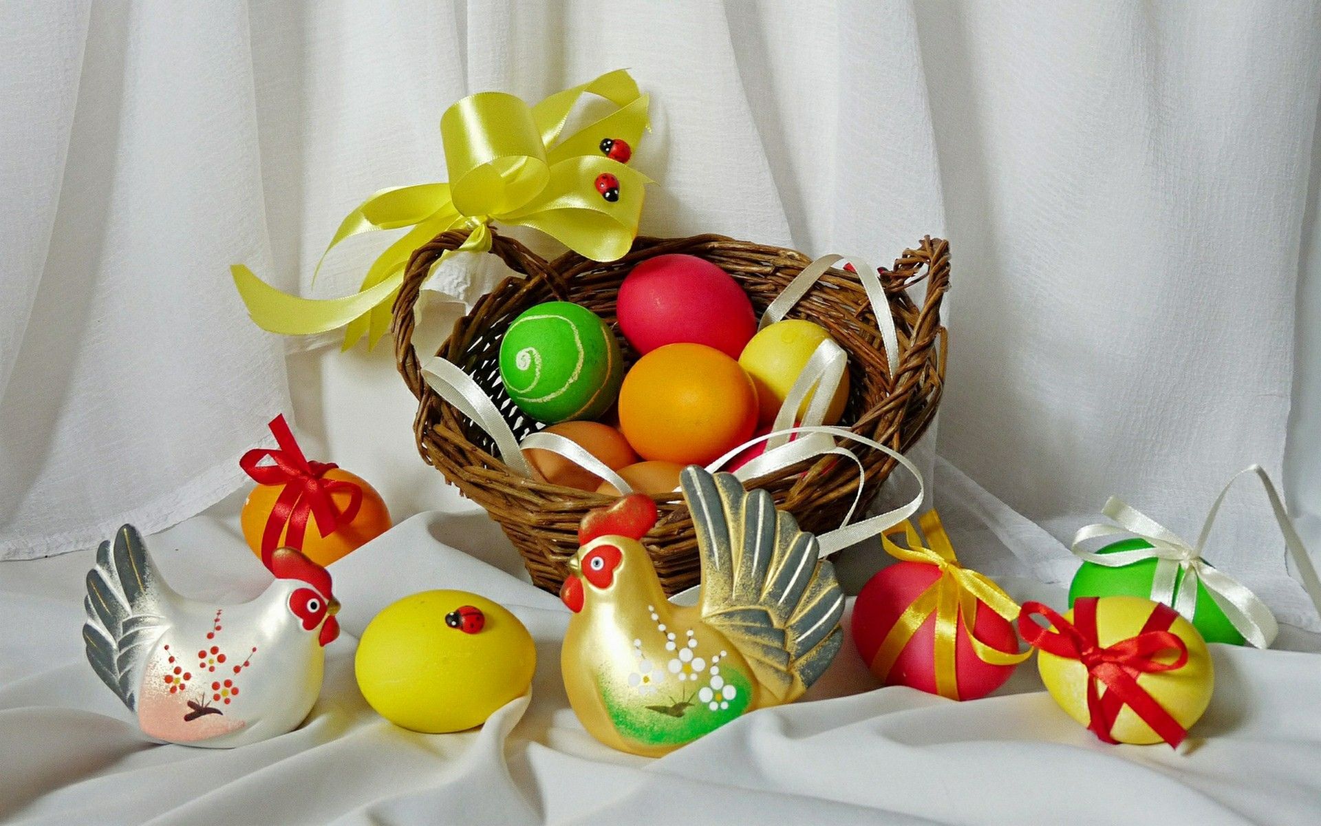 Fond d'écran Pâques : oeufs - Easter wallpaper : eggs